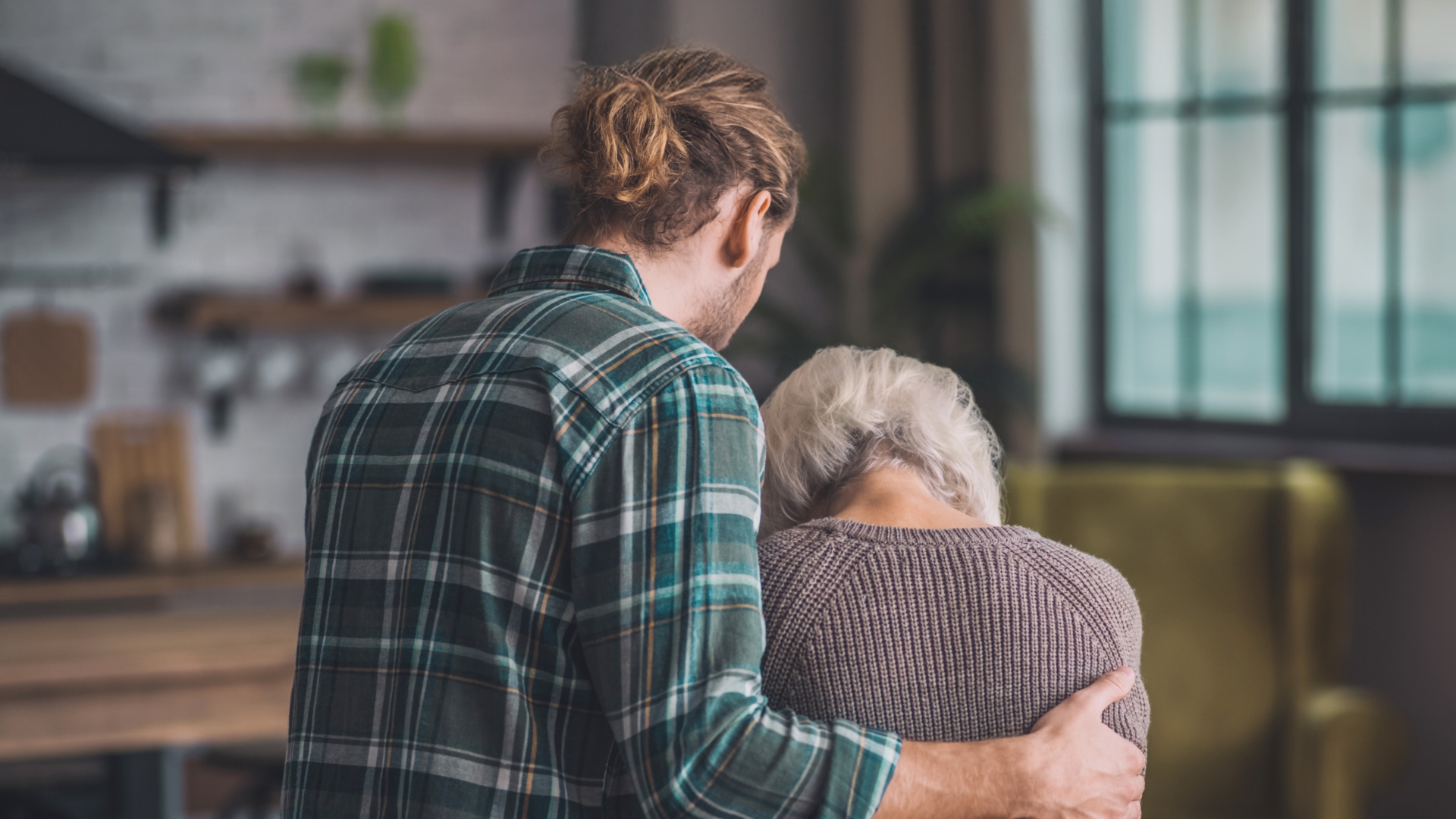 How to Handle Pushback from Parents on Entering Assisted Living - The Manor Village