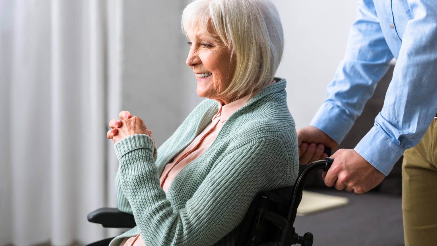 What Do Memory Care Patients Need for Comfort? - The Manor Village